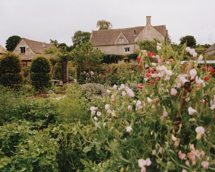 Miranda Brooks Invites Us to the Cotswolds for Vogues US and UK — Anne ...