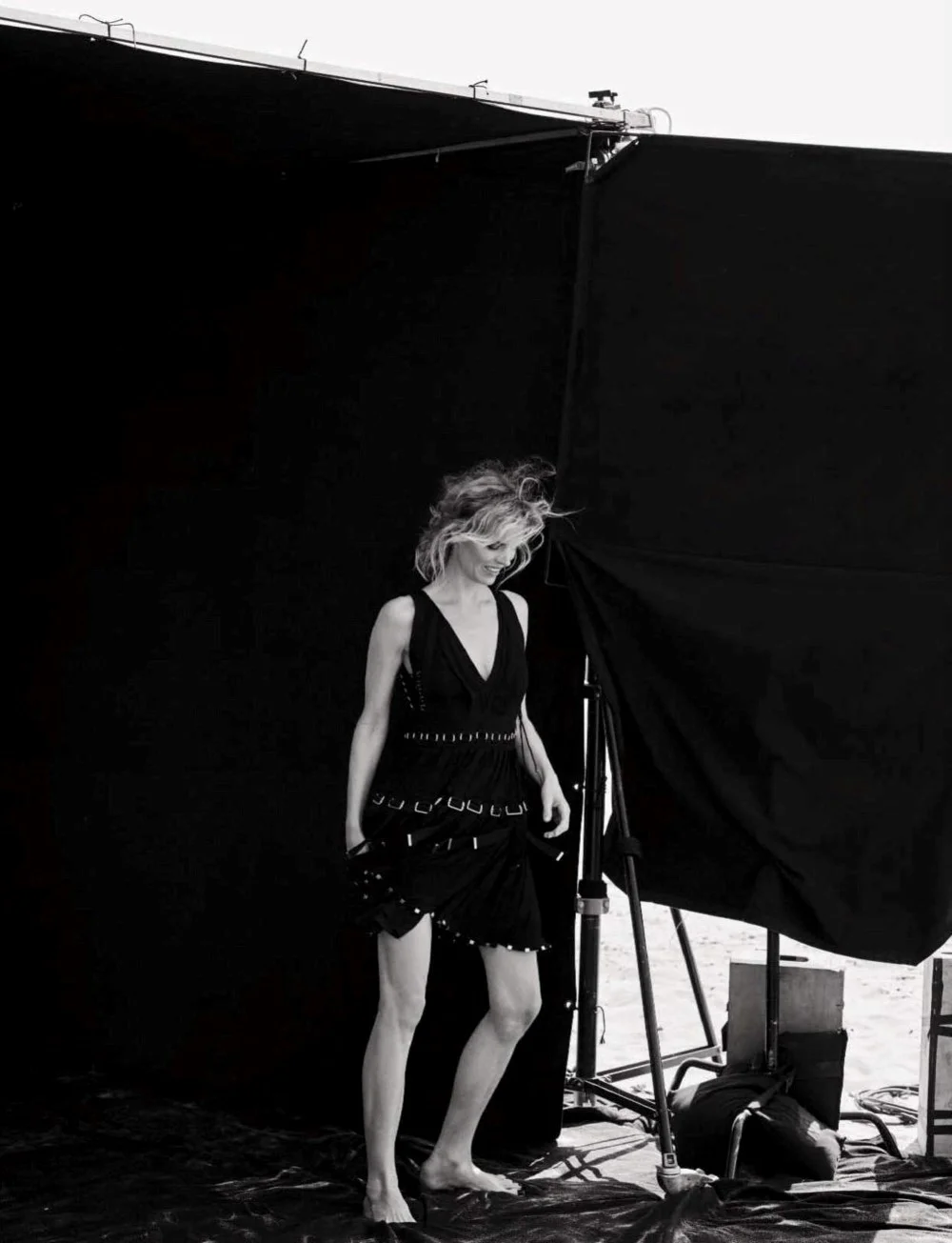 Peter Lindbergh Captures 90's Beauties Cindy, Eva, Karen, Helena, Nadja ...