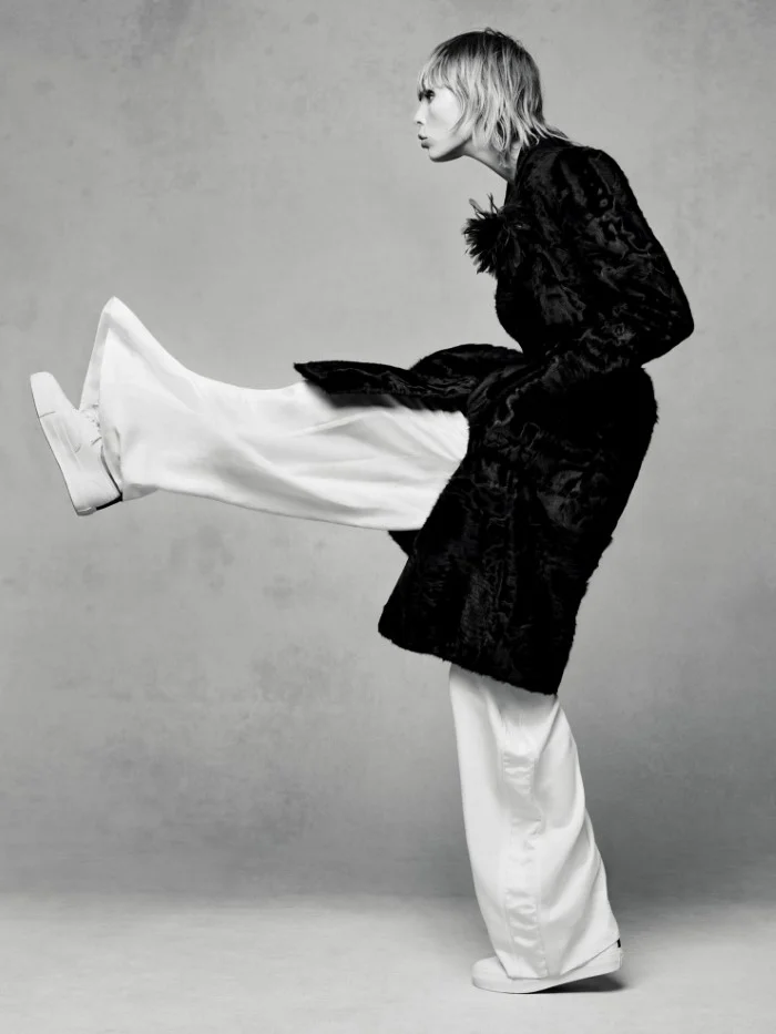 Edie Campbell Gets Slouchy In Sølve Sundsbø Snaps For Vogue China ...