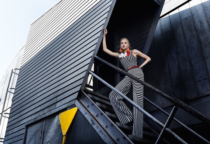 Gustavo Zylbersztajn Snaps Isabel Scholten For Elle Brazil November ...