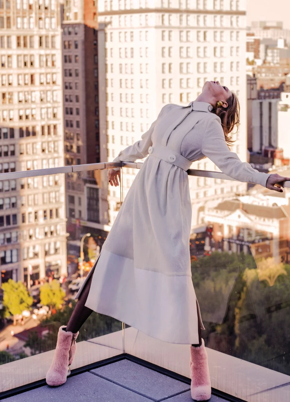 Photographer Junseob Yoon Delivers A Spectacular Lindsey Wixson For Vogue Korea December 2015 ...