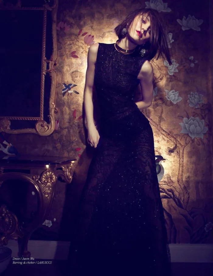 Andressa Fontana Is Lensed By Laura Rose In Wall Papers For Schön ...