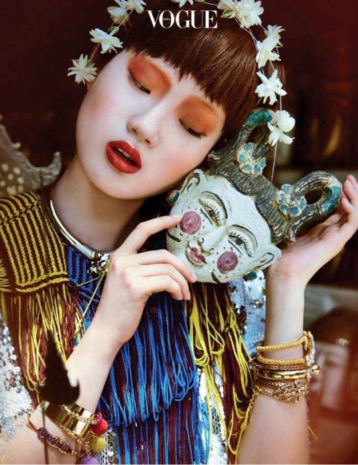 Hyunji Shin Sparkles In Bo Sung Kim Images For Vogue Korea June 2016 ...