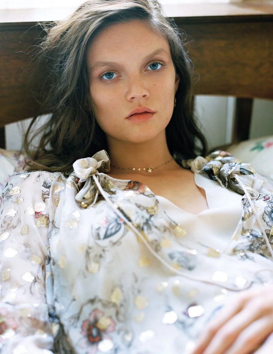 Grace Anderson Has 'Cabin Fever' In Derek Henderson Images For Elle ...