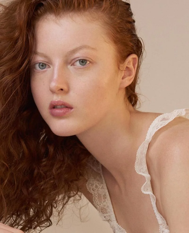 Lia Pavlova & Laura Hanson Sims By Julia Noni for Vogue China August ...