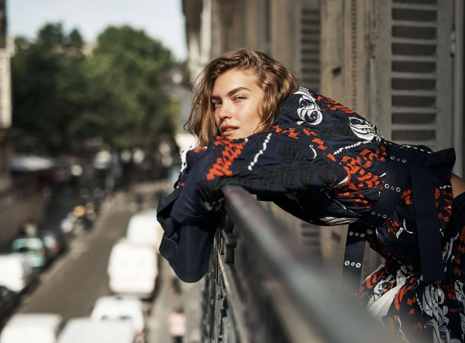 Arizona Muse Poses For 'Early In The Morning' By Steven Pan For Elle ...