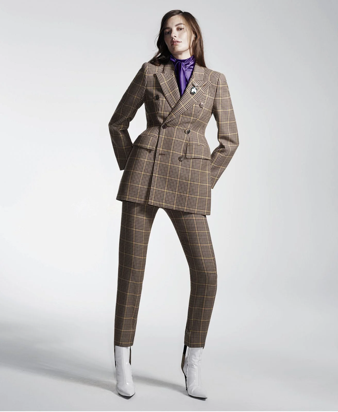 Amanda Murphy By Liz Collins In 'The Runway Our Way' For Elle US ...