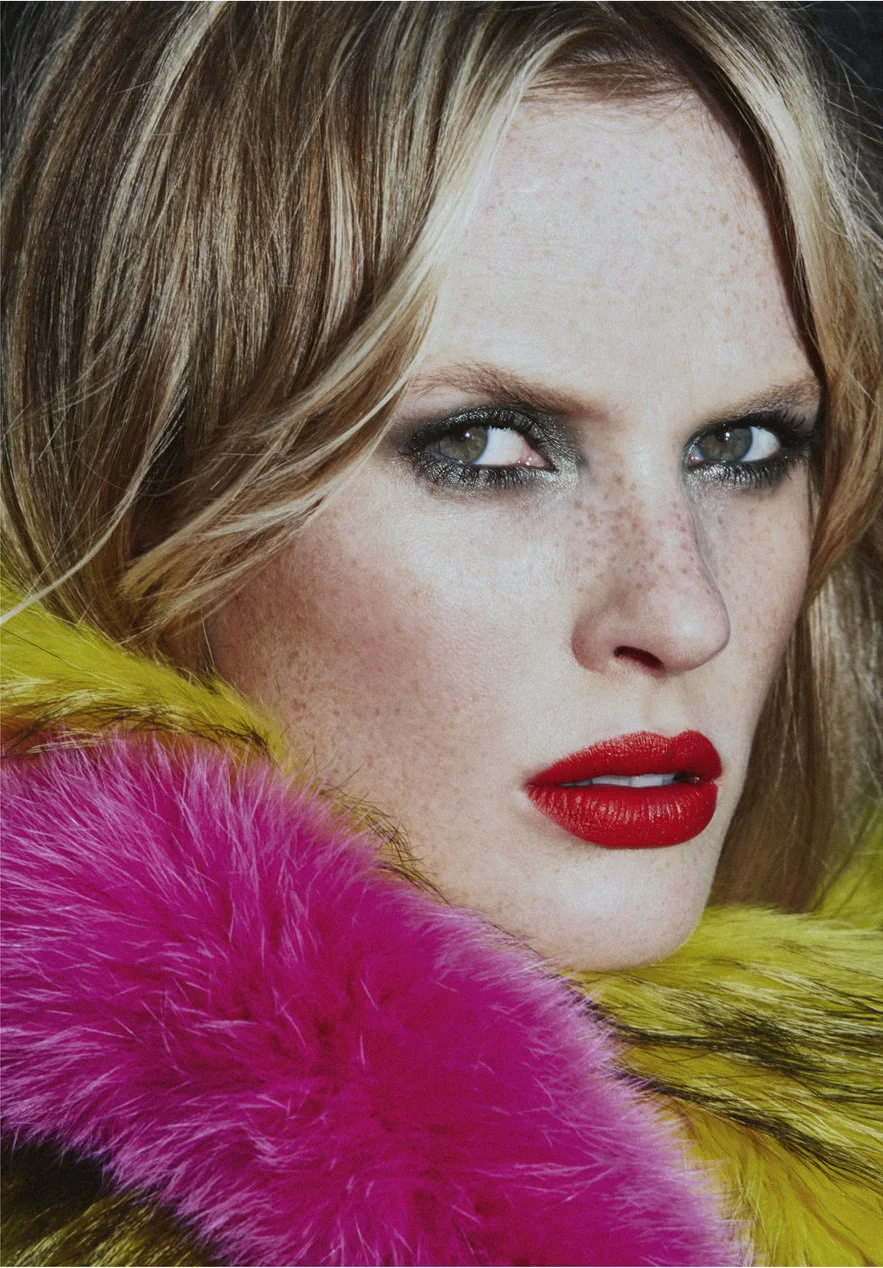 Anne Vyalitsyna Is Red Hot By An Le For Vogue Portugal October 2016 ...