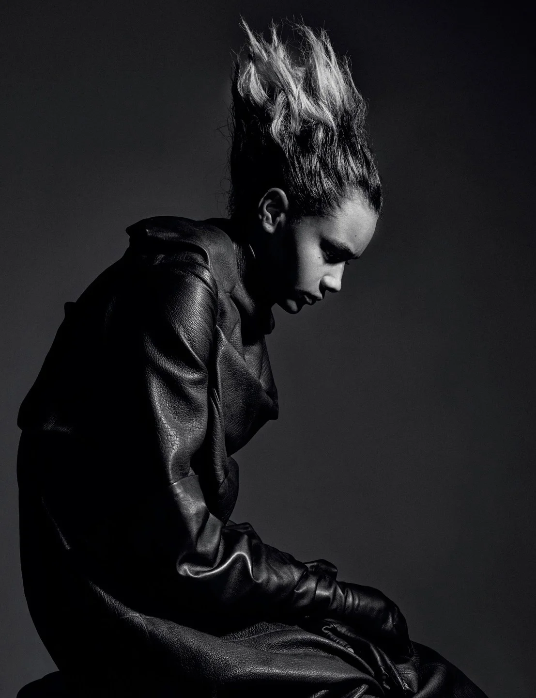 Binx Walton Fronts 'Brave New World' By Mario Sorrenti For i-D Magazine ...