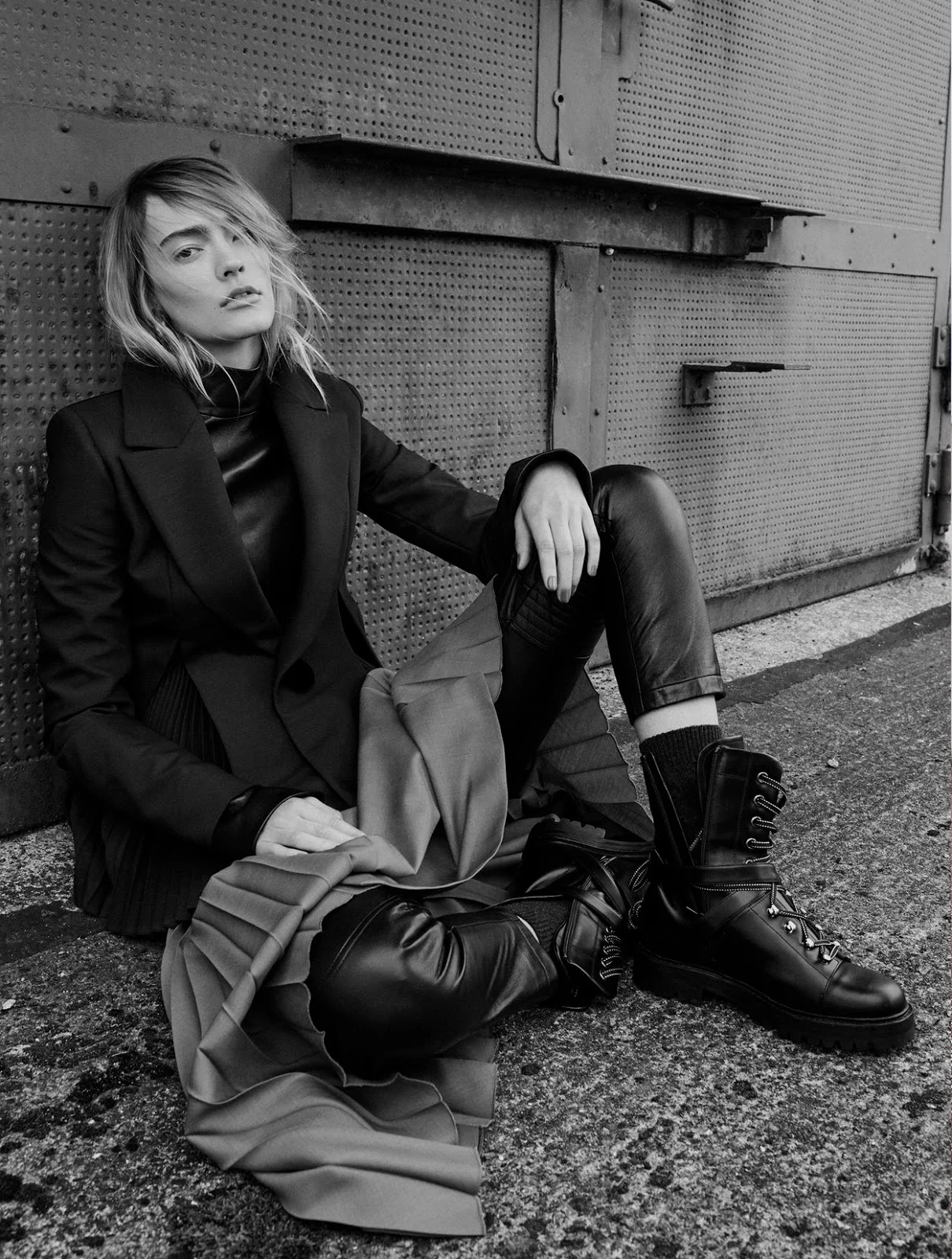 Steph Smith Waits For Morning In Kerry Hallihan Images For Elle UK ...