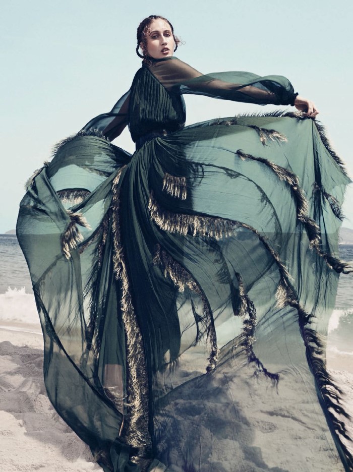 Gil Inoue Flashes An Original Muse Anna Cleveland For Vogue Brazil ...