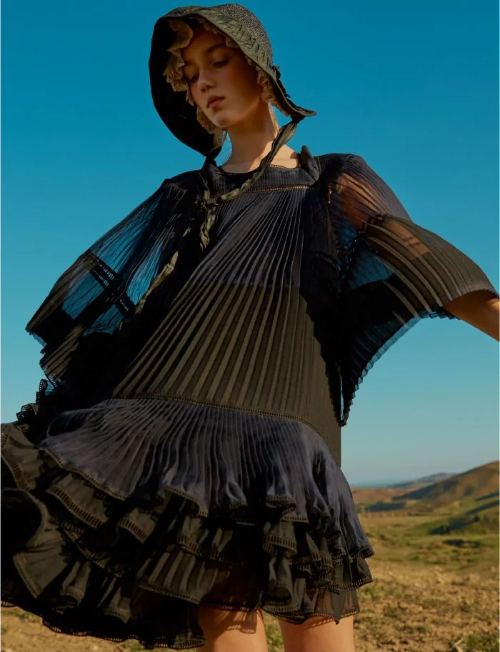 Amalie & Cecilie Moosgaard Go 'Sublime Pastoral' By Kai Z Feng For Elle ...