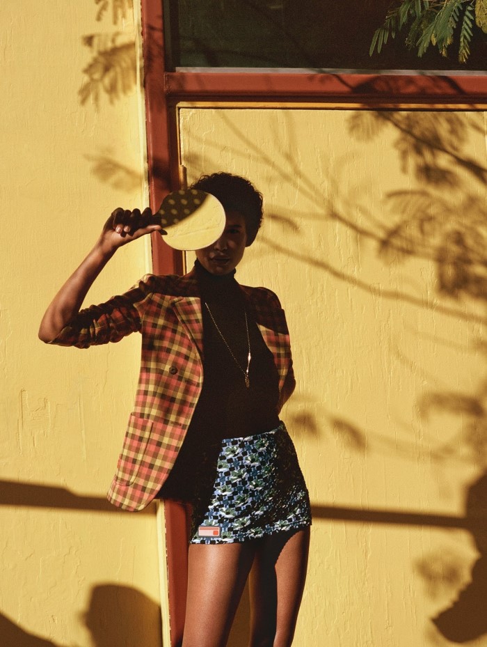 Julia Noni Flashes Dilone in 'Chic Easy Pieces' For Harper's Bazaar US ...