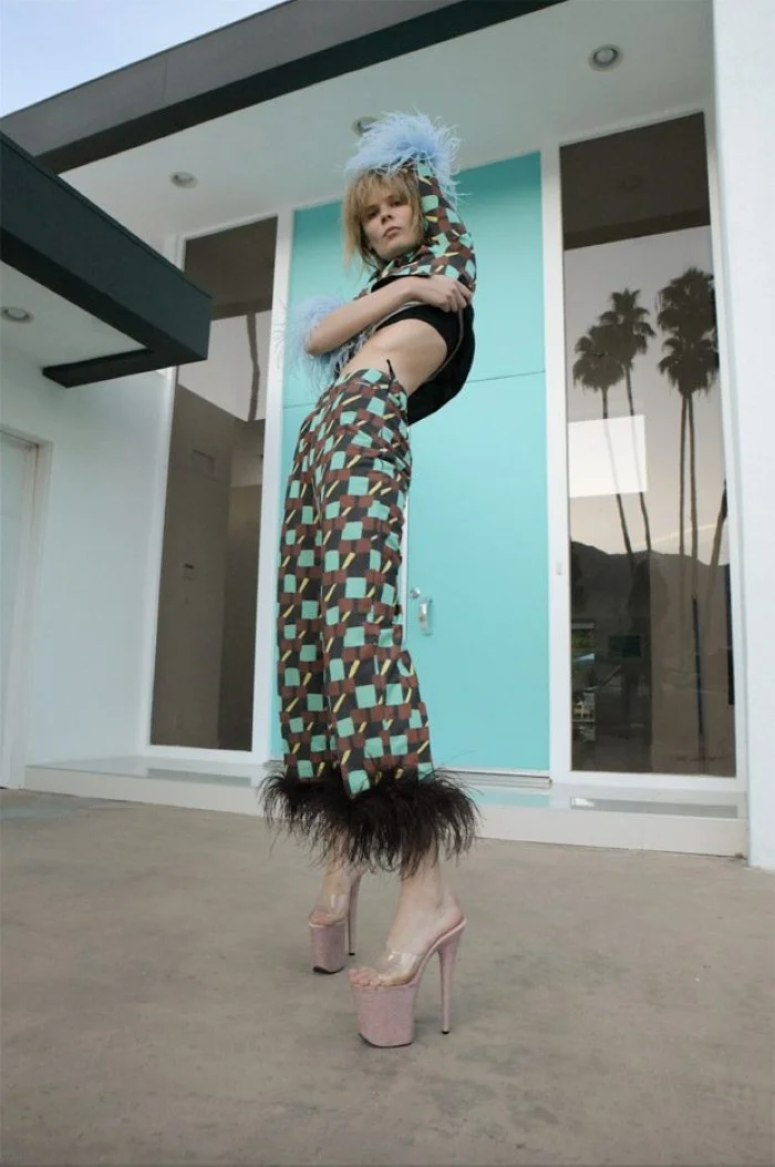 Alexandra Elizabeth Ljadov Poses In 'Shaking Doors' By Alva Galim For ...