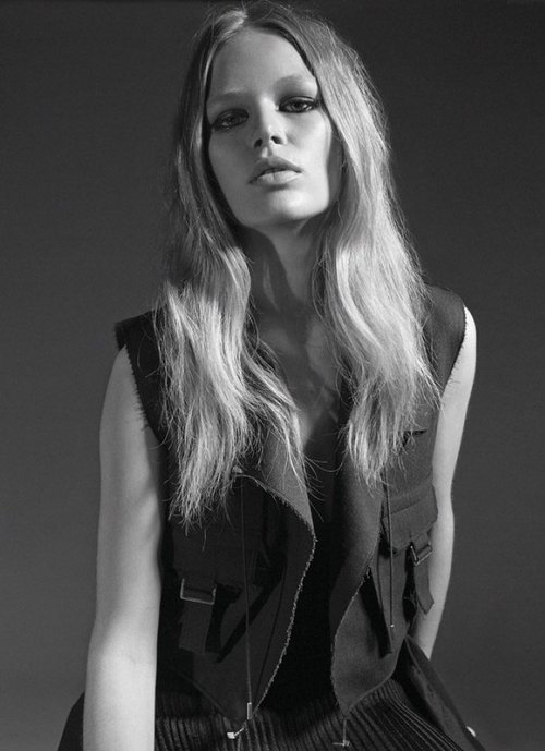 Anna Ewers Is Lensed By Thomas Krappitz In Grazia Germany April 2017 ...