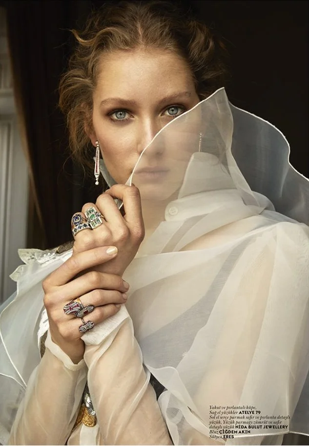 Sandra Martens Is Lensed by Emre Unal In 'Demi Plié' For Vogue Turkey ...