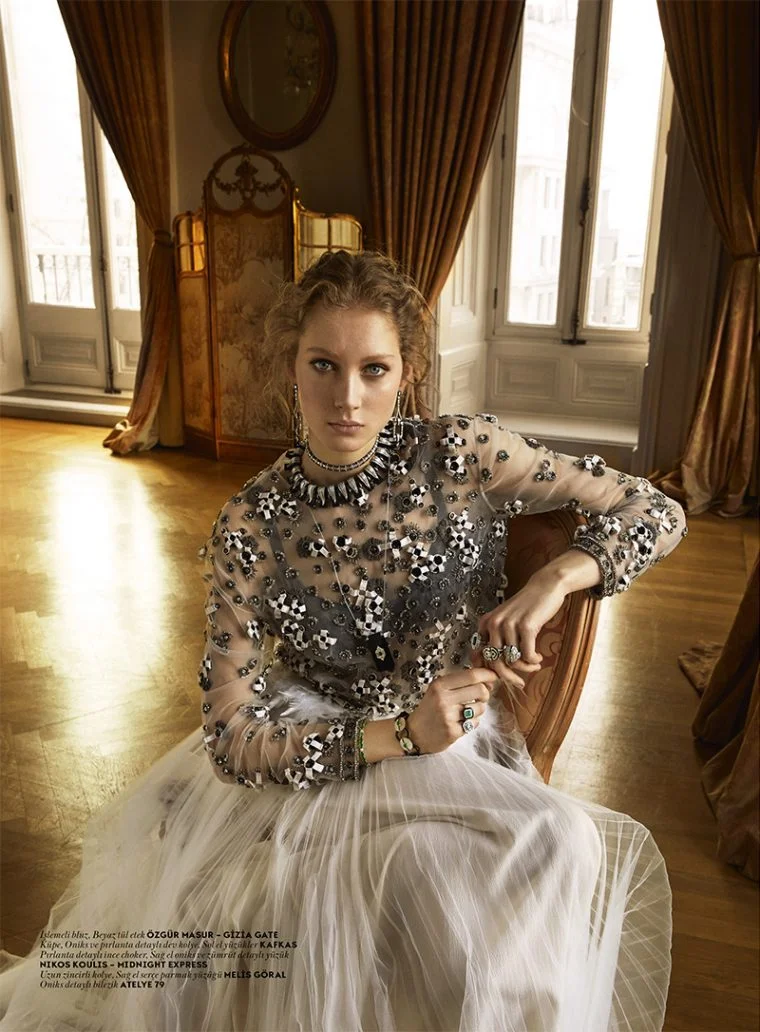 Sandra Martens Is Lensed by Emre Unal In 'Demi Plié' For Vogue Turkey ...