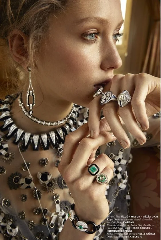 Sandra Martens Is Lensed by Emre Unal In 'Demi Plié' For Vogue Turkey ...