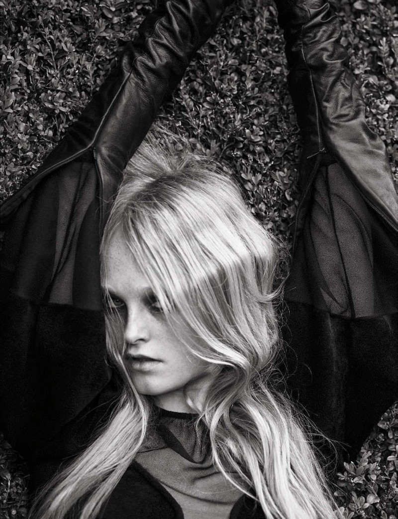 Jean Campbell Gets 'The Lay of the Land', Lensed By Mikael Jansson For ...