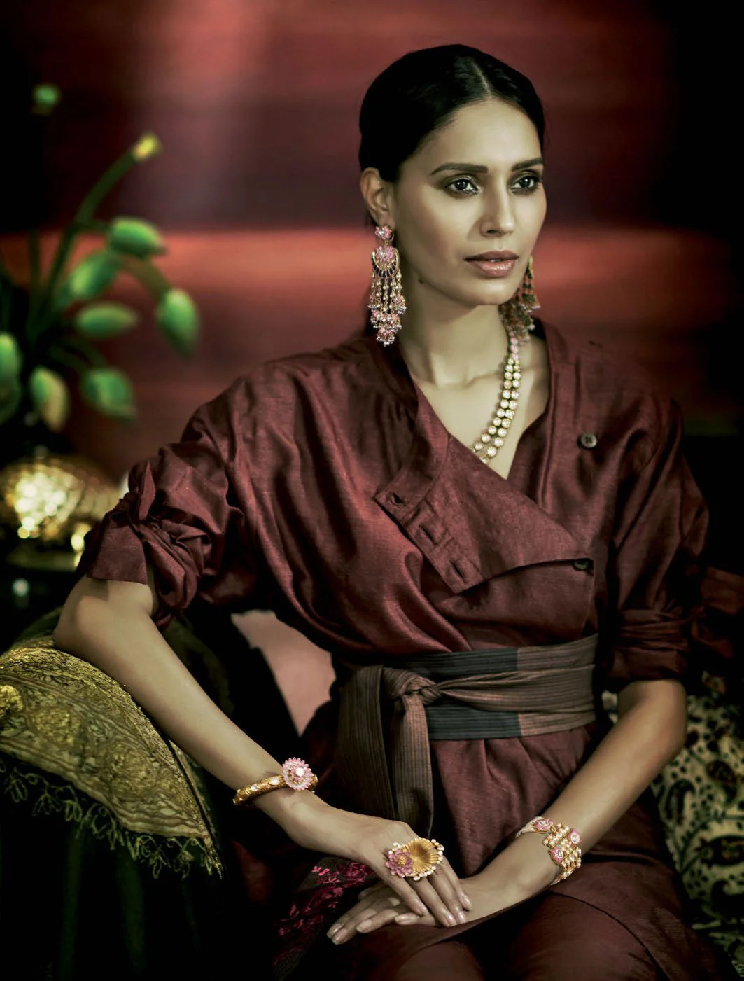 Ujjwala Raut Wears A 'Raw Beauty' Captured By Tarun Vishwa For Elle ...