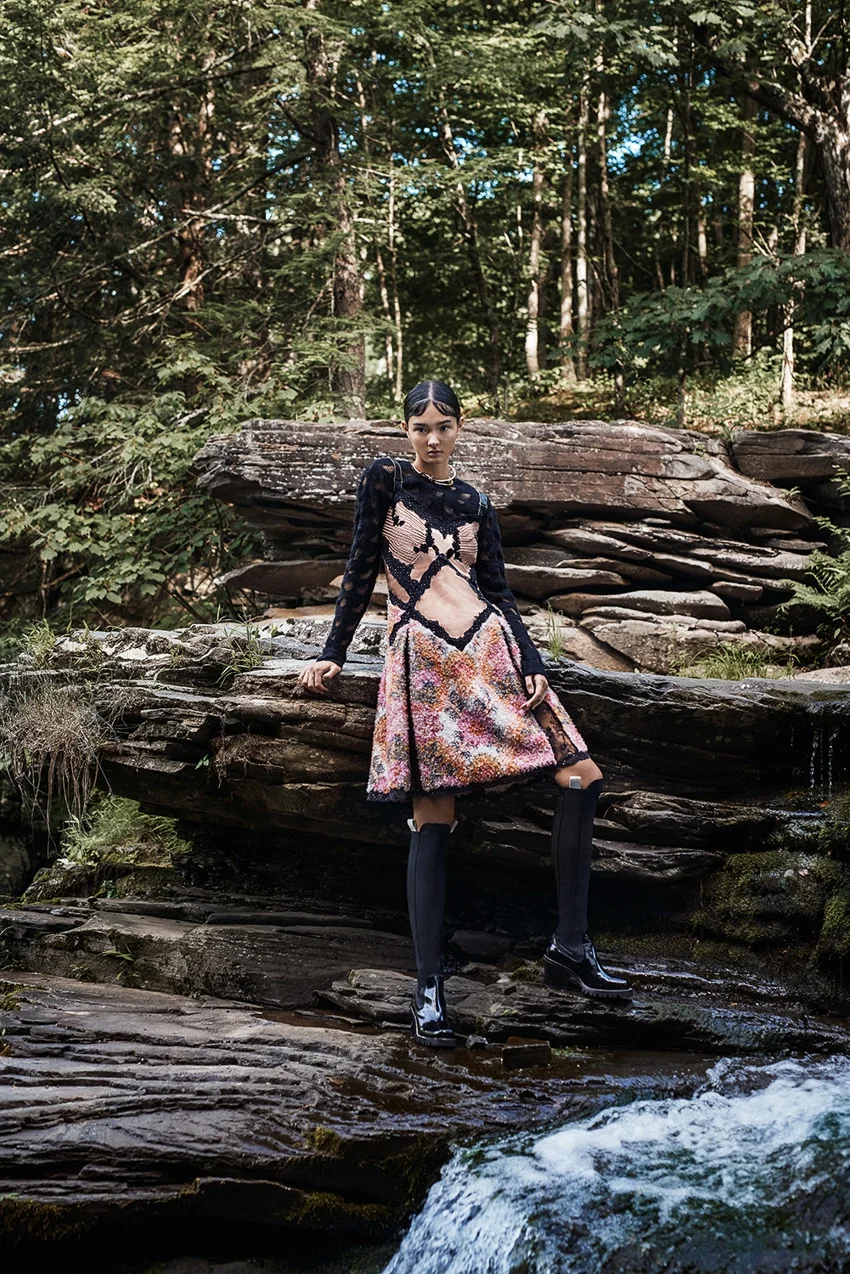 Danilo Hess Captures Natalia Sirotina & Regan Kemper For Mojeh Magazine ...