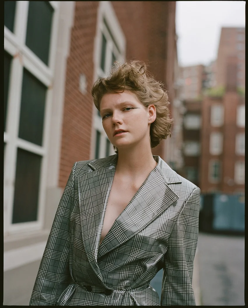 Joshua Woods Snaps Julia Cordova, Marland Backus & Najiyah Imani For ...