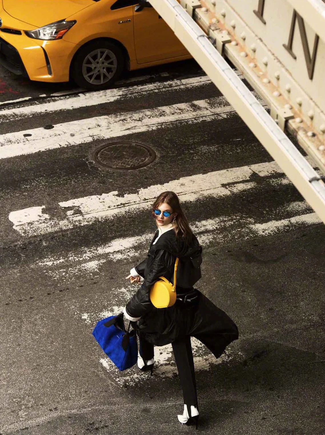 Sebastian Kim Flashes Grace Elizabeth In 'Don't Walk Stride' For The ...