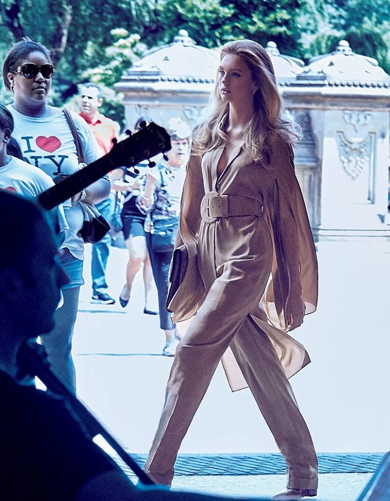 Romee Strijd Sweet Walks Manhattan In Walter Chin Snaps For Vogue Japan ...