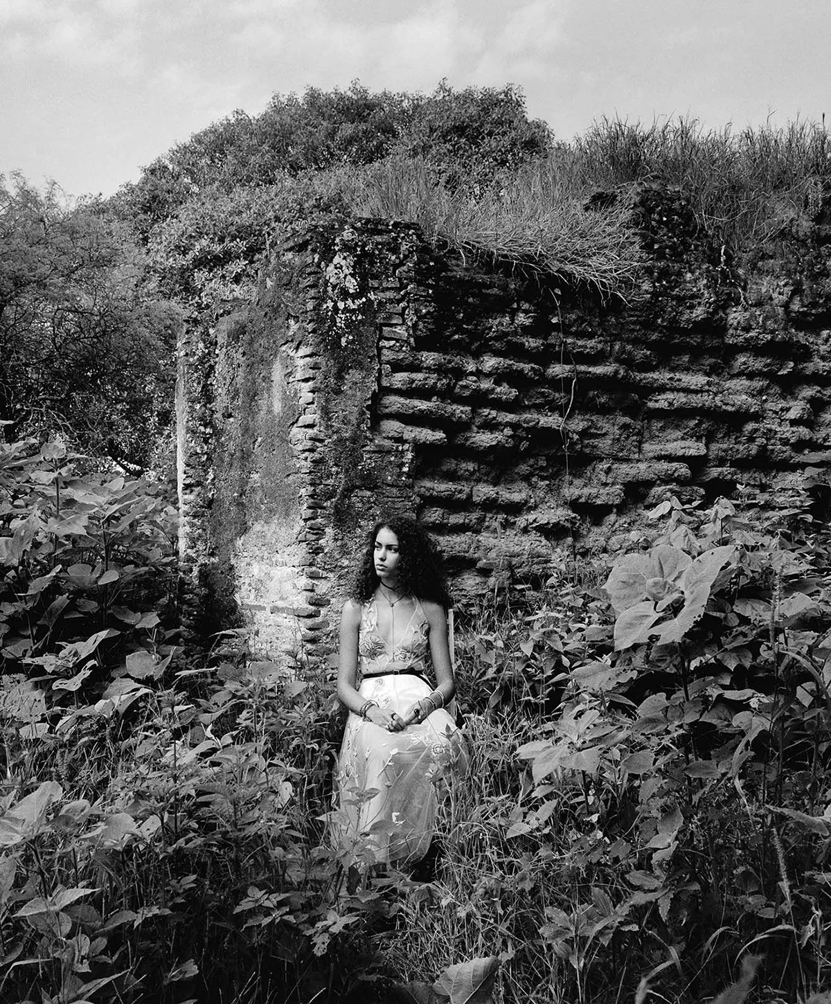 Graciela Iturbide Captures Danielle Ellsworth In 'Viva La Fashion ...
