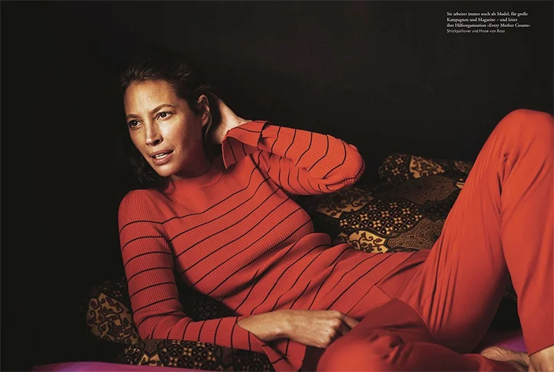 Christy Turlington Is Old-World Beauty Lensed By Pamela Hanson For Zeit ...