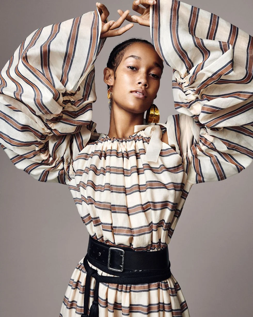Marc de Groot Flashes Dominique, Ebonee & Wallette In 'Phantom Threads ...