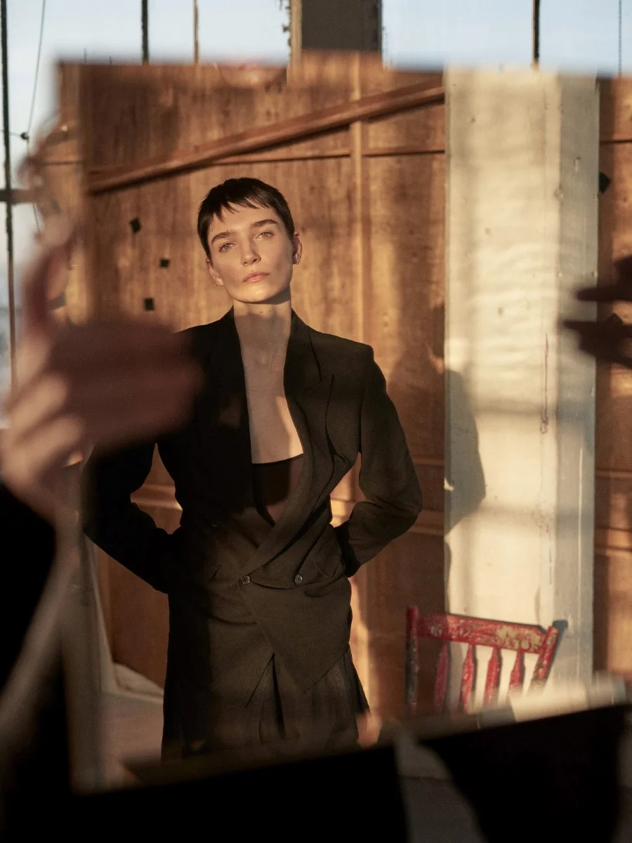 Janice Alida Is Lensed By Zoltan Tombor In 'Eenvoud Siert' For Harper's ...