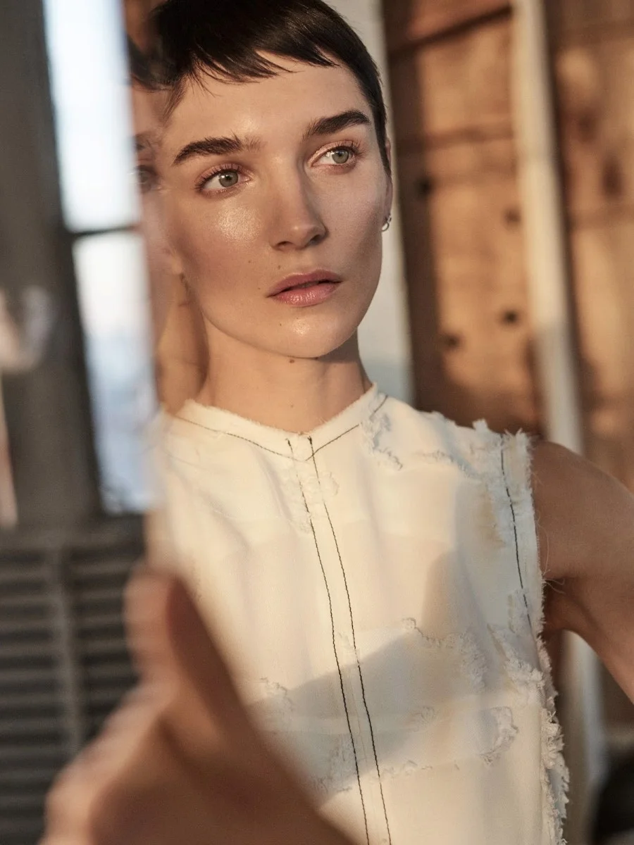Janice Alida Is Lensed By Zoltan Tombor In 'Eenvoud Siert' For Harper's ...