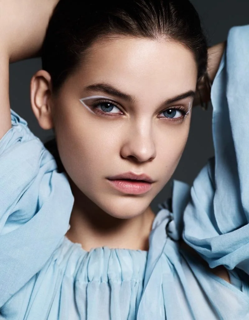 Alexandra Utzmann Flashes Barbara Palvin For Grazia Italy March 15 ...