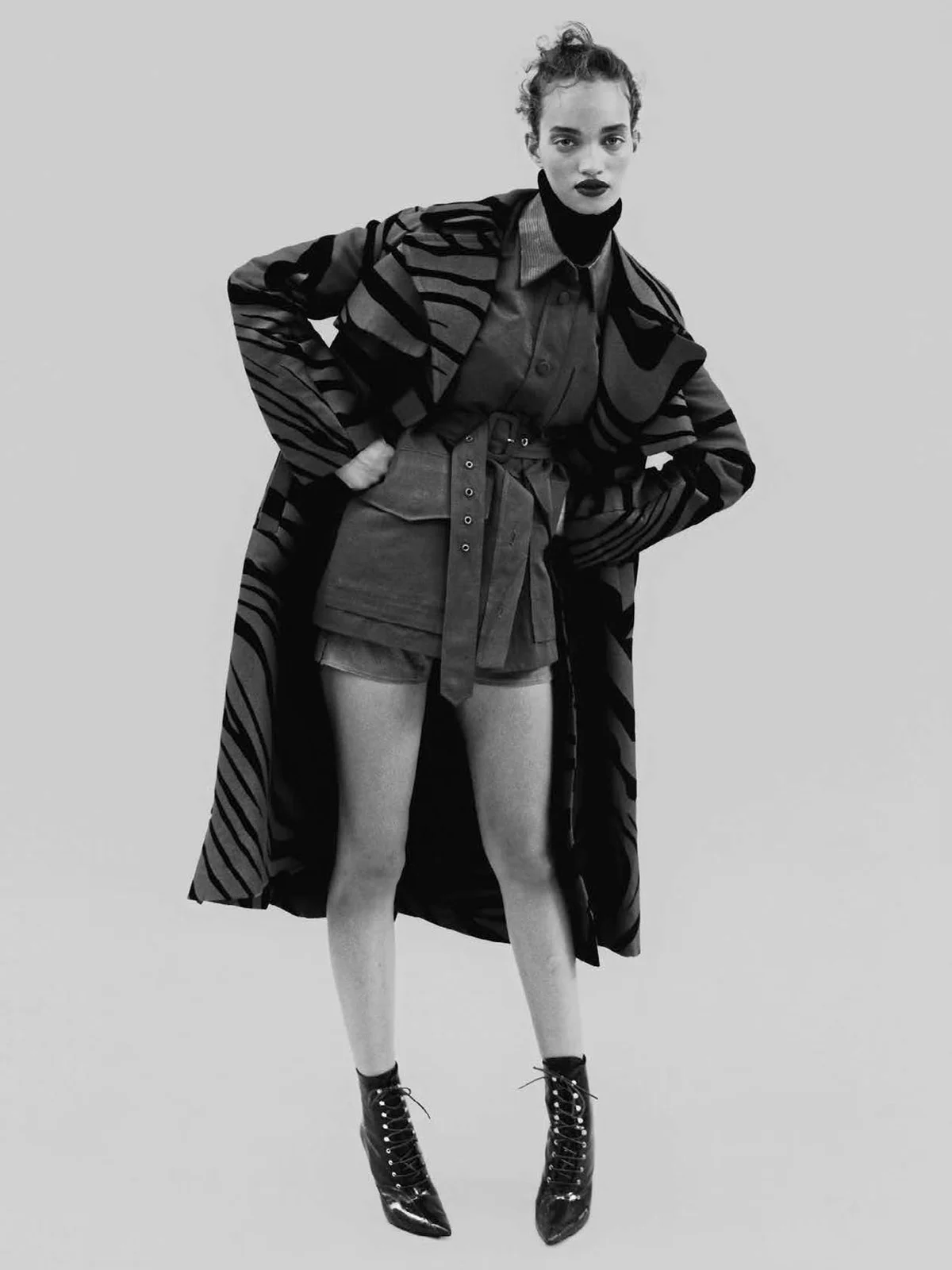 Ellen Rosa Goes Short In 'Curta Metragem' Eyed By Helm Silva For Vogue ...