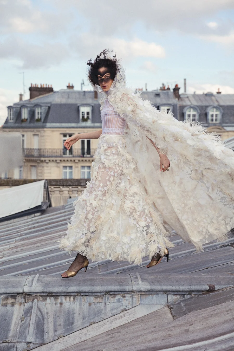 Leo Faria Captures Renata Scheffer in Dior Haute Couture For Elle ...