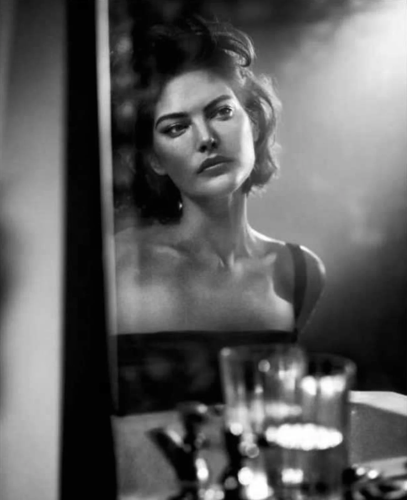 Vincent Peters Eyes Catherine McNeil In 'Cisne Negro' For Harper's ...