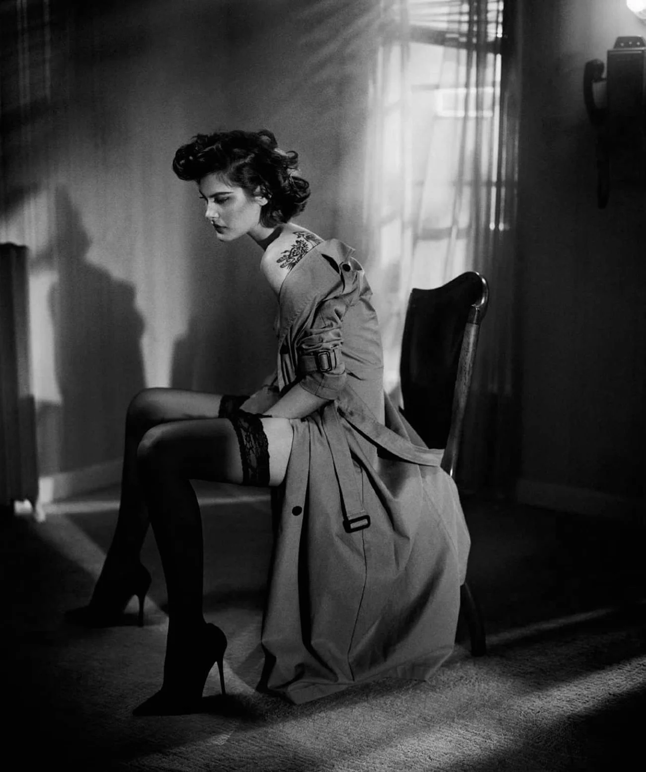 Vincent Peters Eyes Catherine McNeil In 'Cisne Negro' For Harper's ...