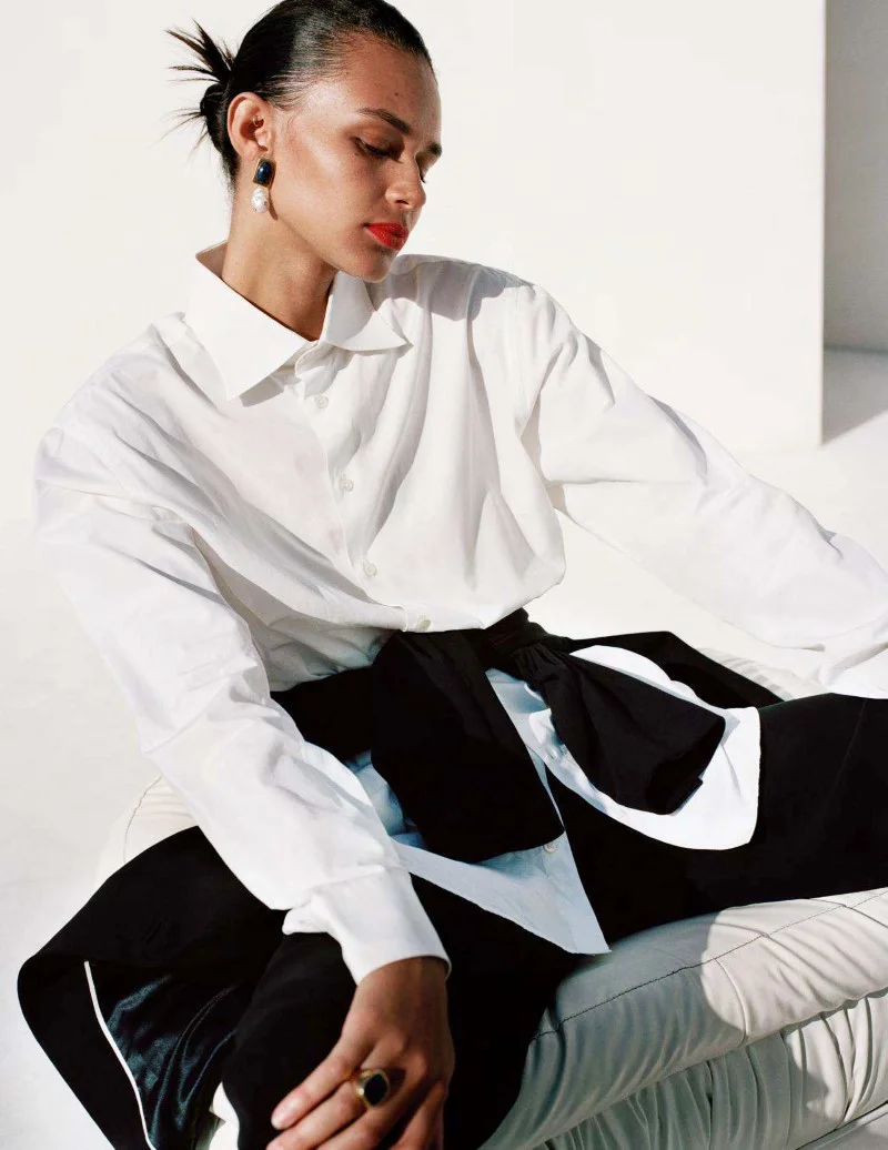 Binx Walton Poses In 'Point of Departure' By Dan Martensen For Vogue UK ...