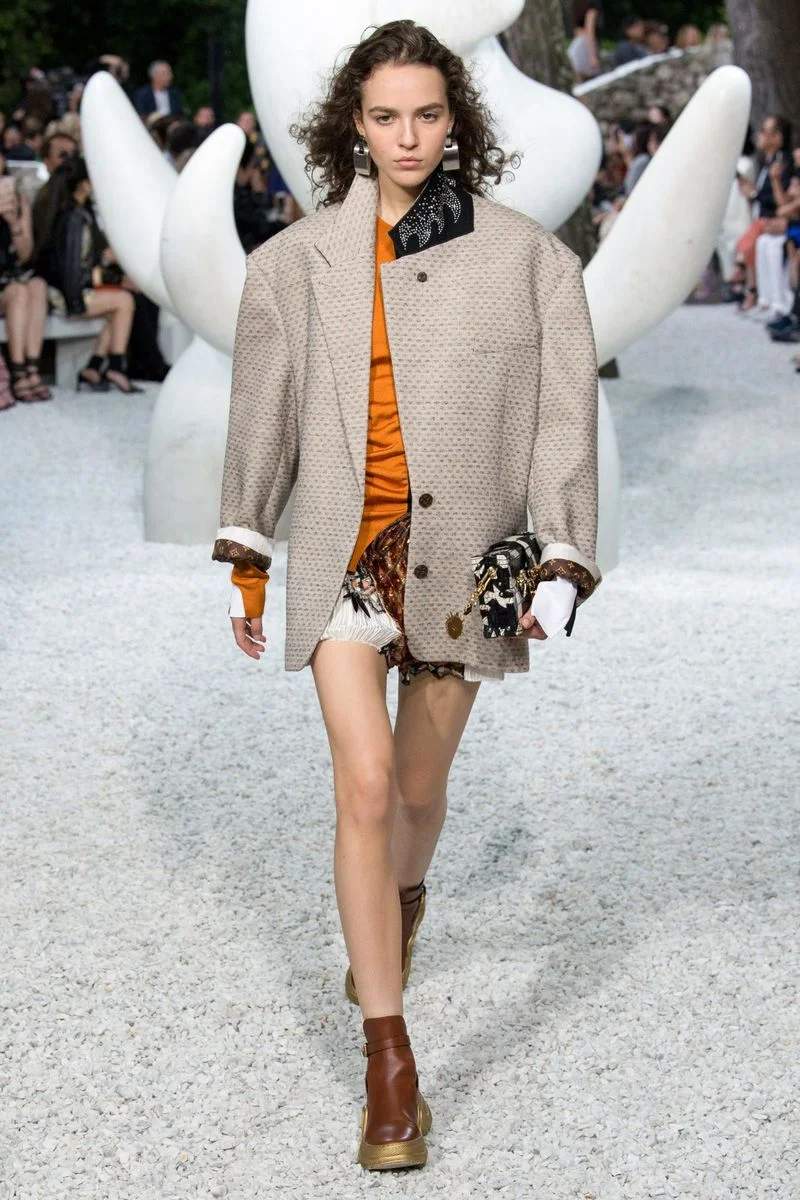 Eye: Nicholas Ghesquiere Honors Vintage Artistry, Coddington Cats ...
