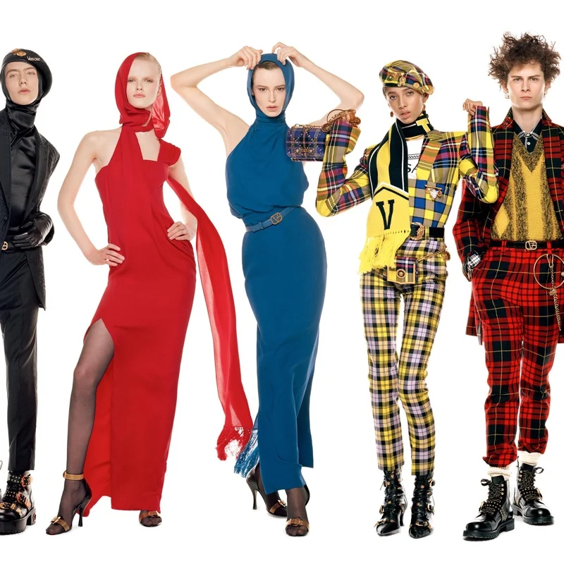 Steven Meisel Captures 54 Models For Versace Clans Fall 2018 Campaign ...