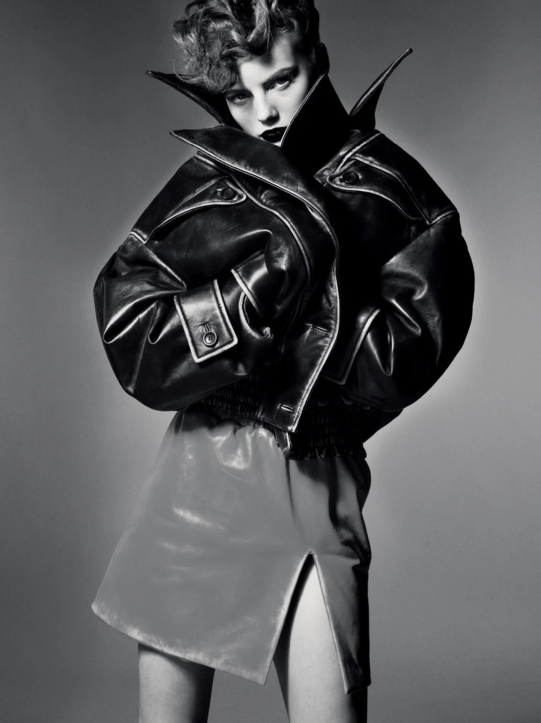 Theo Sion Flashes Fran, Imaan & Kiki In 'New Season Starts Now' For ...
