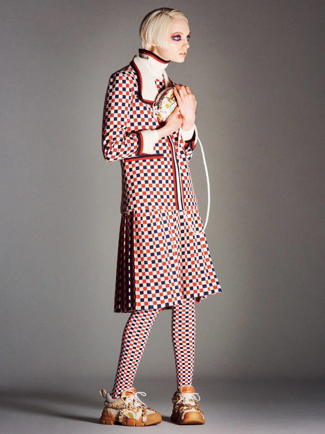 Theo Sion Flashes Fran, Imaan & Kiki In 'New Season Starts Now' For ...