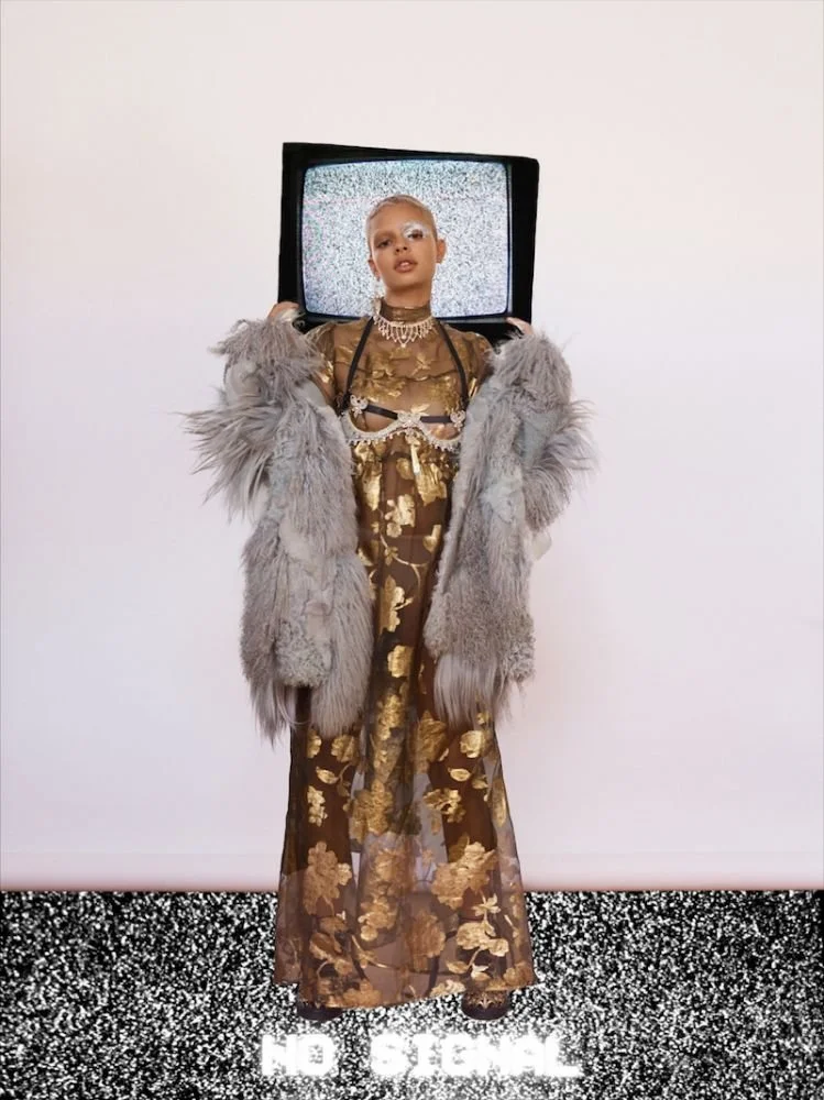 Mary Fix Flashes A Captivating India Graham For Hunger Magazine F/W ...