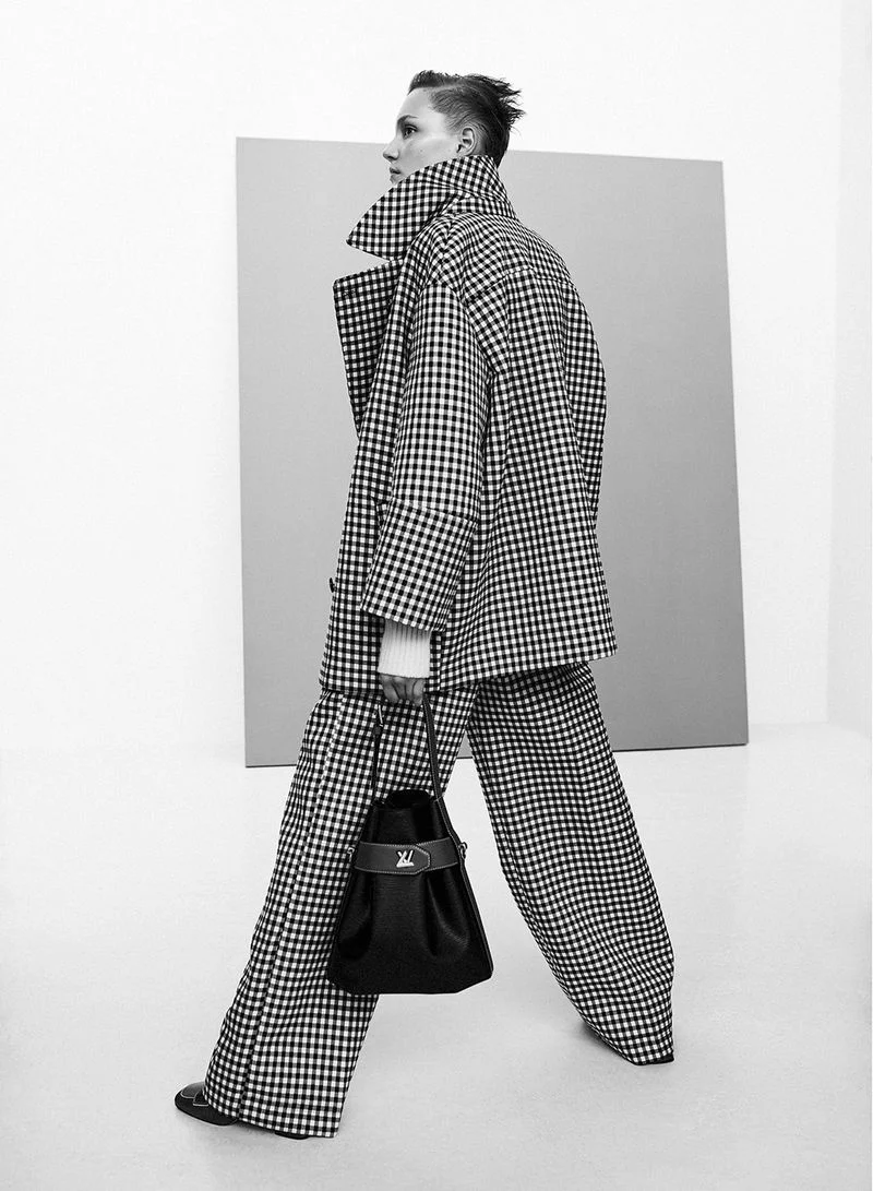 Lina Hoss Tailors Up In 'Opper Machtig' Lensed By Zoltan Tombor For ...