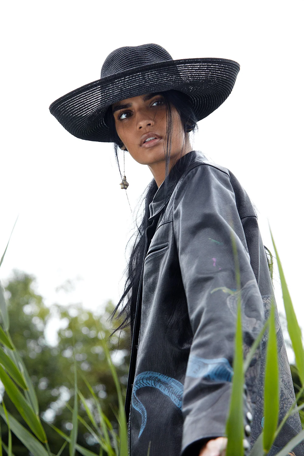 Cameron McNee Flashes Bhumika Arora In 'Hidden Dragon' For Mojeh ...