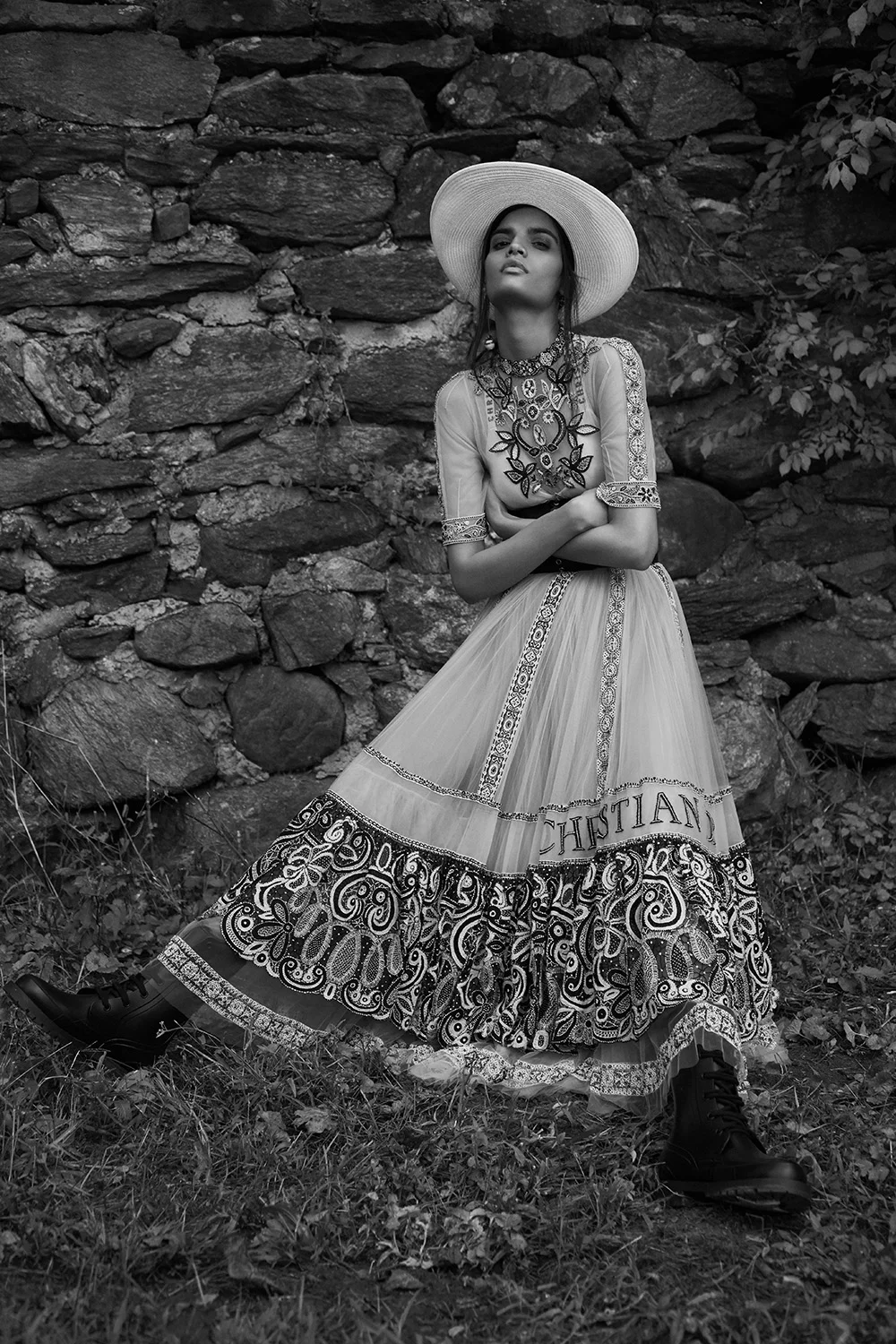 Cameron McNee Flashes Bhumika Arora In 'Hidden Dragon' For Mojeh ...