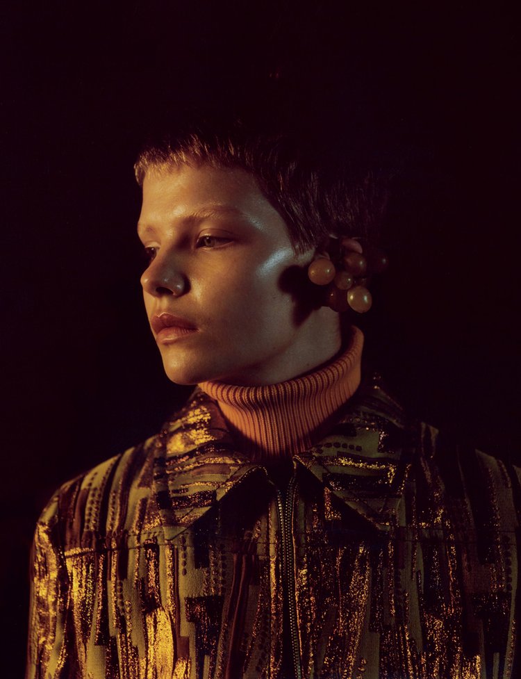 Minnie Wastie Poses In 'Light Xmas Dark' By Elina Kechicheva For Vogue ...