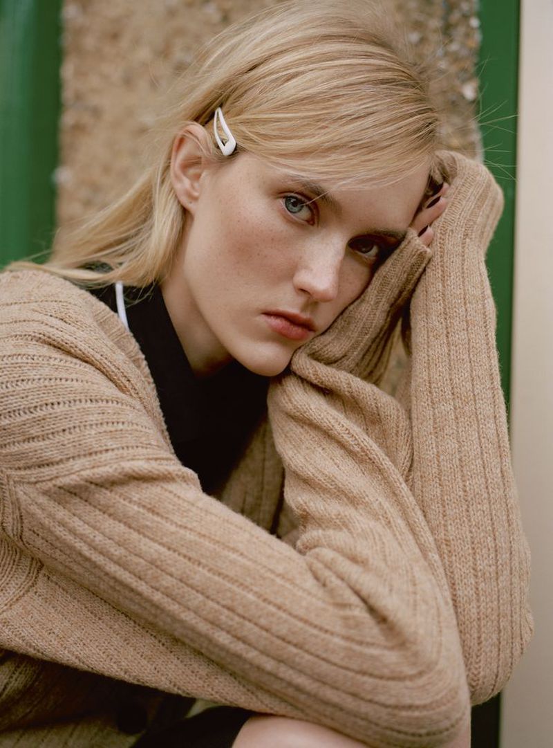 Daria Kobayashi Ritch Captures Harleth Kuusik In 'Love Me Do' For ELLE ...