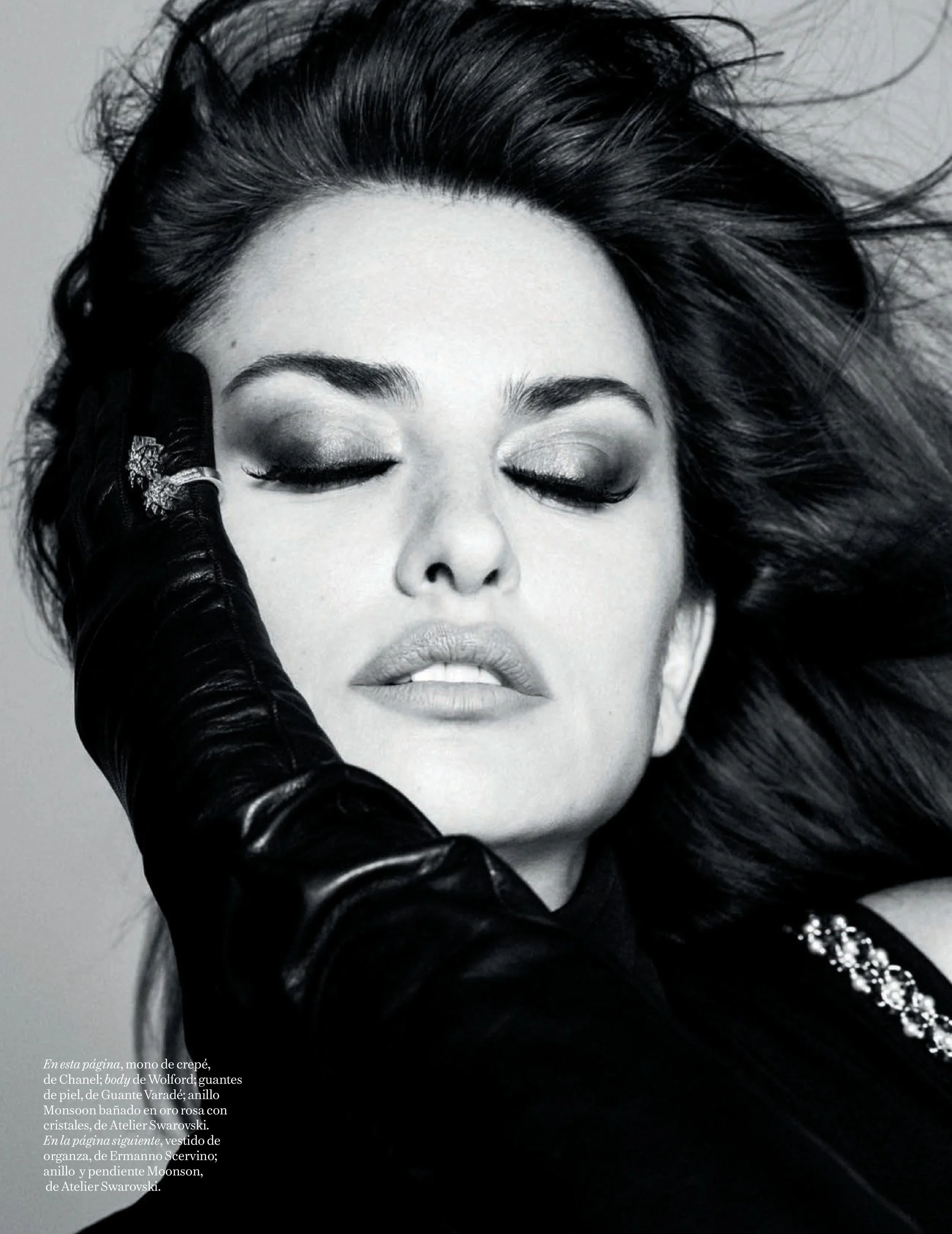 Penelope Cruz Sizzles As Guest Editor For Vogue España April 2019 ...